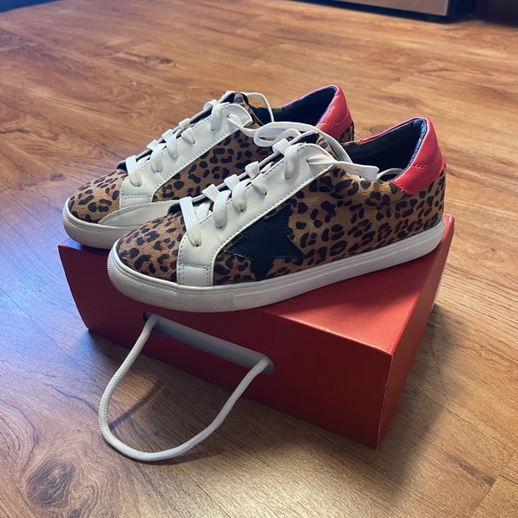 Calico KiKi | Shoes | Calico Kiki Leopard Print Star Sneakers | Poshmark